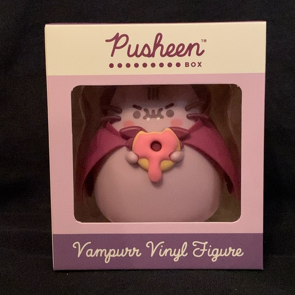 Pusheen | Accessories | Pusheen Vampurr Vampire Cat Vinyl Figure Nwt ...